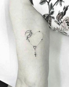 Fé expressa nas tatuagens: Religiosidade na pele | De Frente Para o Mar